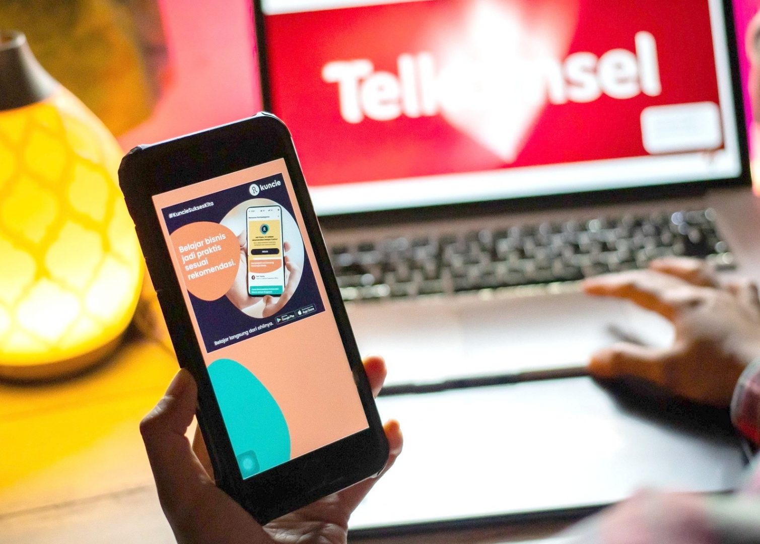 Startup Kuncie and Fita Officially Join Telkomsel Digital Ecosystem Startup Kuncie and Fita Officially Join Telkomsel Digital Ecosystem